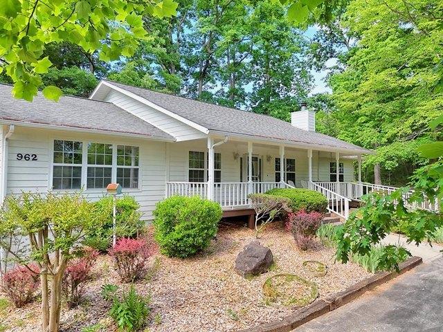 962 Ashley Ln, Young Harris, GA 30582