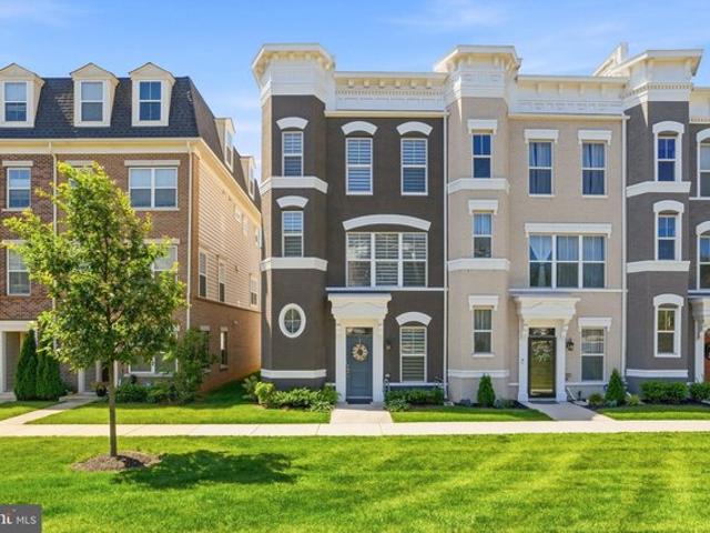 962 Holden Rd, Frederick, MD 21701