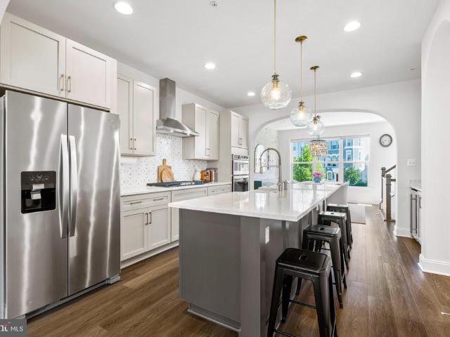 962 Holden Road