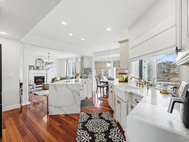 962 Hidden Valley Drive