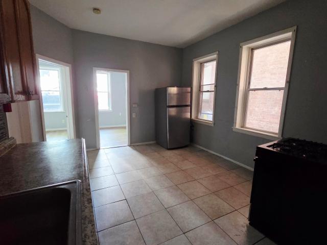 962 Main Ave # 1