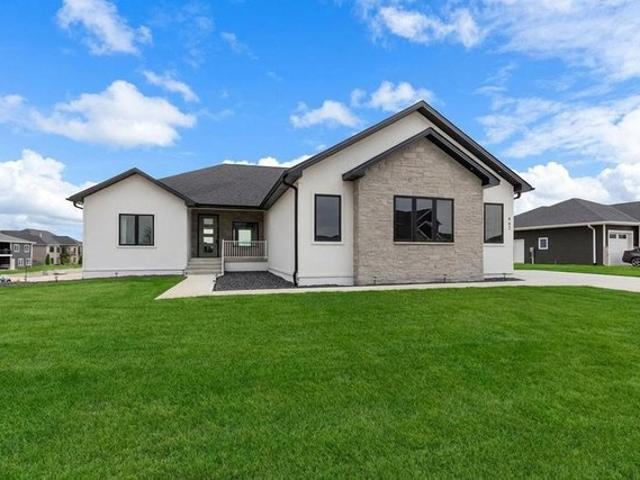 962 S Red Cedar Ln, Columbus, NE 68601