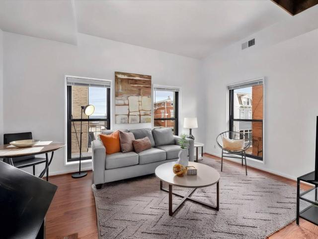 962 Pavilion Street 2 Bedroom Apartment for Rent at 962 Pavilion St #1056061P, Cincinnati, OH 45202 Mount Adams