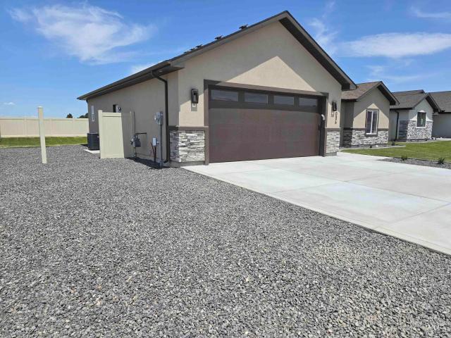 962 Quartz Road