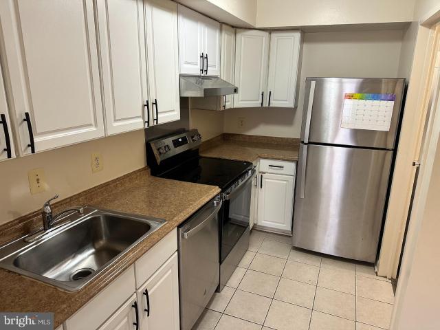9636 Hagel Cir, Unit 27/E, Lorton, VA 22079 | MLS #VAFX2299 | Compass