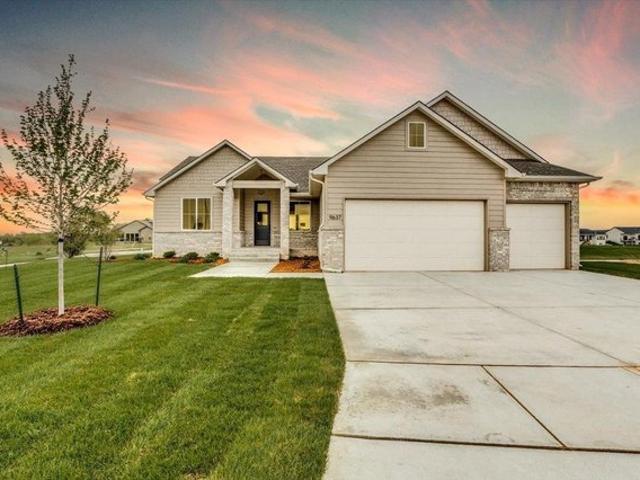 9637 W Cedar Ln, Maize, KS 67101