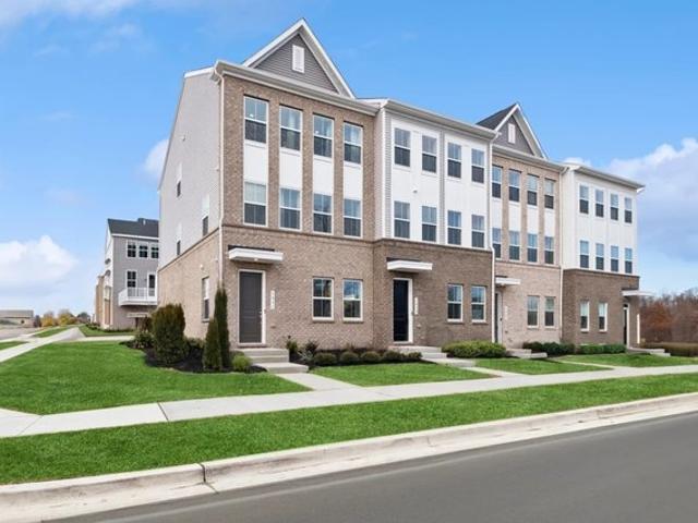 9639 Spiritual Ln, Upper Marlboro, MD 20774