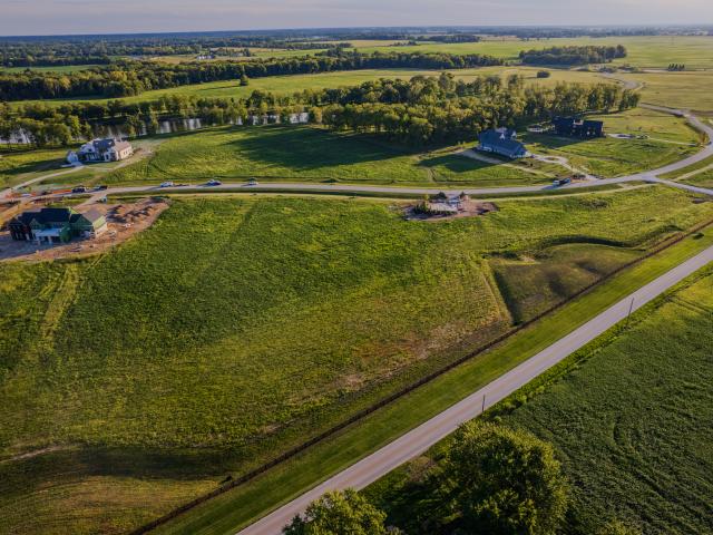 9630 Windy Hills Dr, Zionsville, IN 46077 | MLS #22078