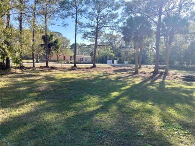 9630 79th St, Vero Beach, FL 32967 | MLS #295530 | Compass