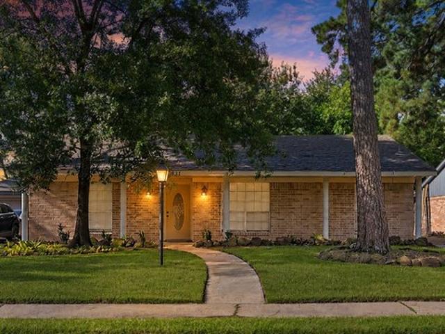 9631 Crail Dr, Spring, TX 77379