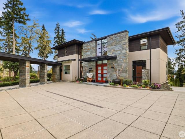 9632 Lake Washington Blvd NE, Bellevue, WA 98004 | MLS #2503 | Compass