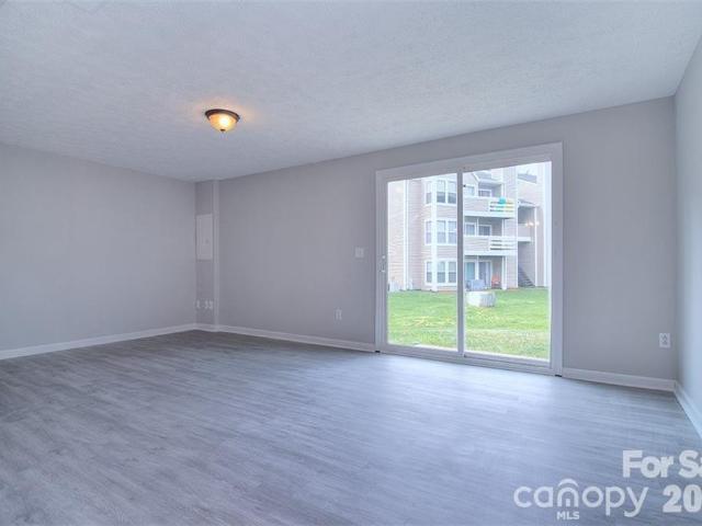 9632 Vinca Cir, Unit D, Charlotte, NC 28213 | MLS #4360