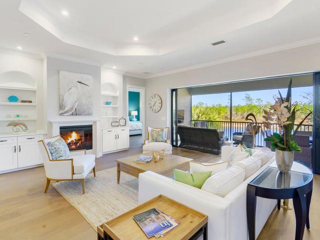 9633 Montelanico Loop, 203, Naples, US, FL