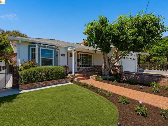 963 Devon Dr