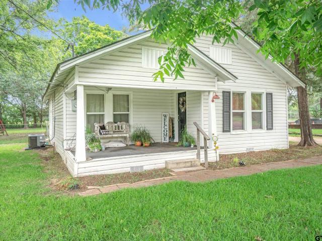 963 E Main St, Van, TX 75790 | MLS #26003 | Compass