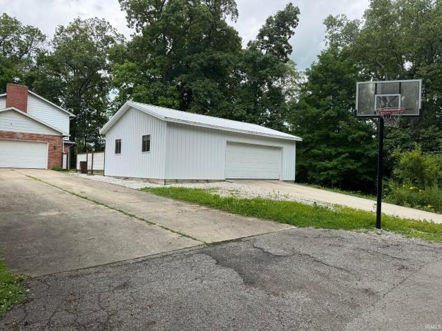 963 Eva Lane