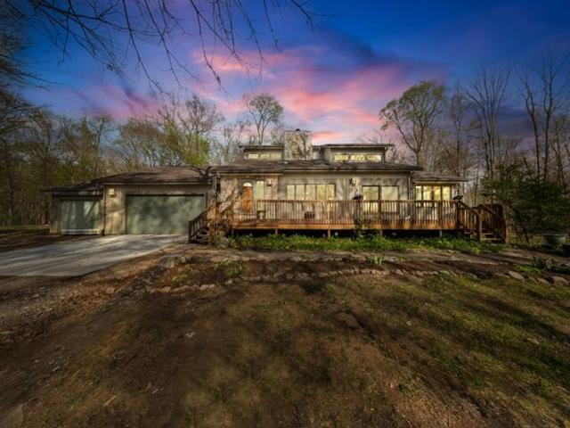 963 Peaceful Ct, Brighton, MI 48114