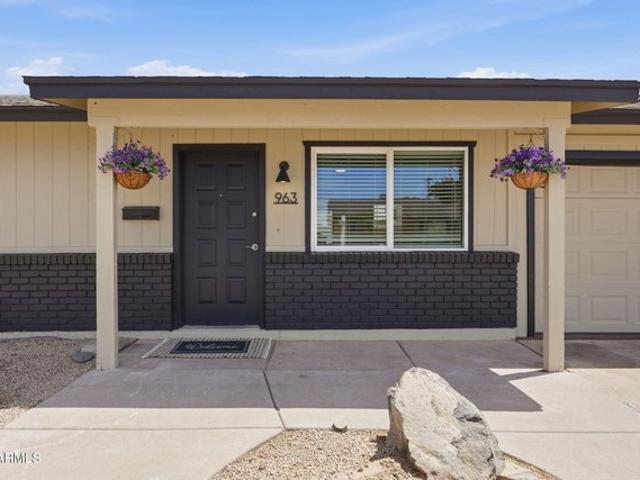 963 W Hillview St, Mesa, AZ 85201