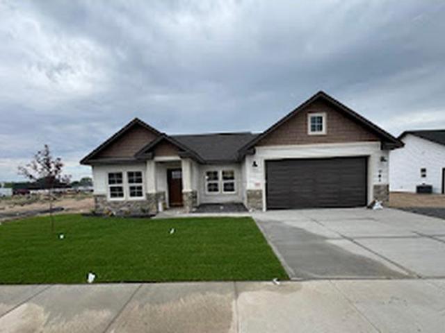 963 Tunnel St, Twin Falls, ID 83301