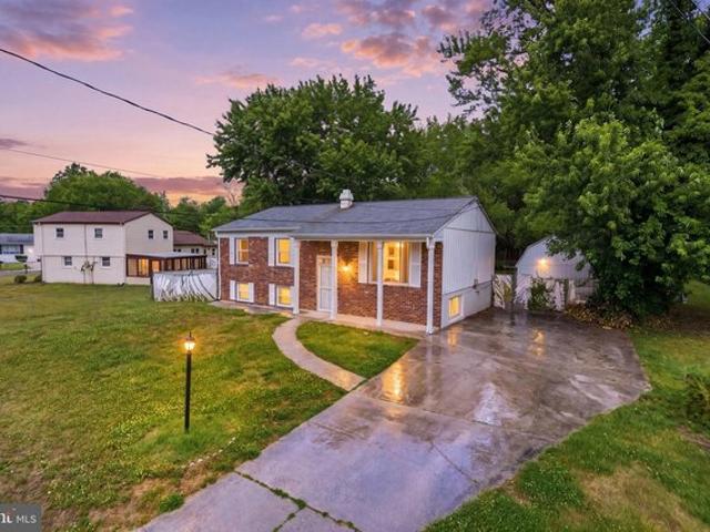 9644 Gwynndale Dr, Clinton, MD 20735