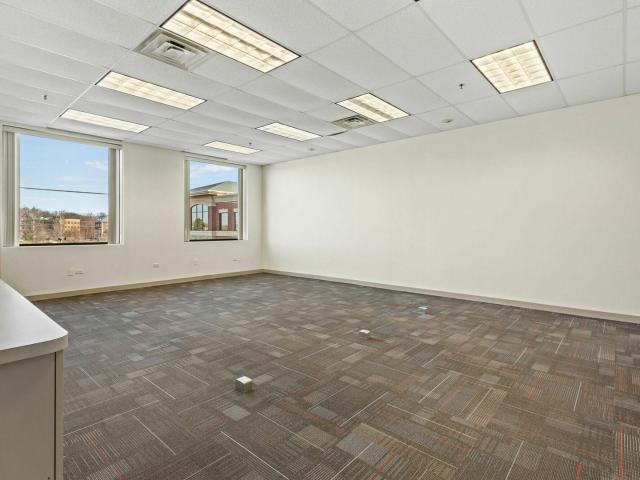 9645 Lincolnway Lane # 216