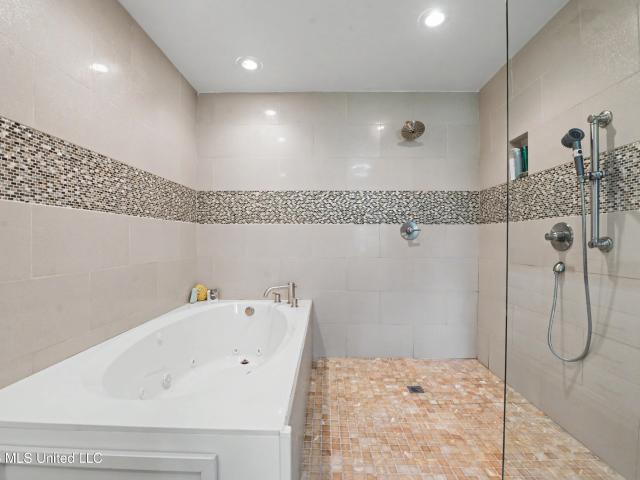 96489 W Diamondhead Drive