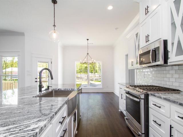 9649 meadow creek Drive