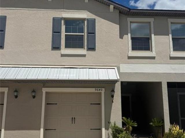 9640 Pembrooke Pines Dr, Sun City Center, FL 33573