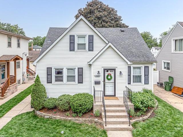 9640 Tulley Ave, Oak Lawn, IL 60453