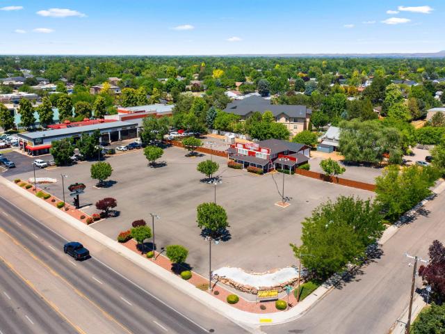 9640 W Fairview Ave