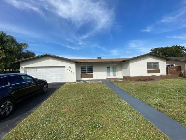 9641 NW 5th St, Pembroke Pines, FL 33024