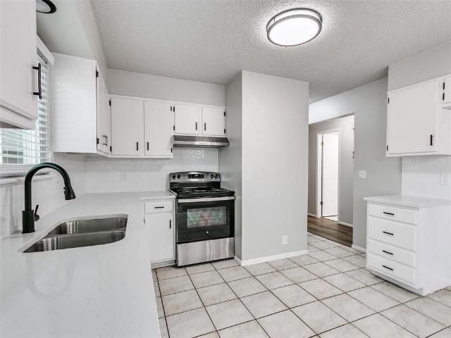 9641 Hefner Village Boulevard