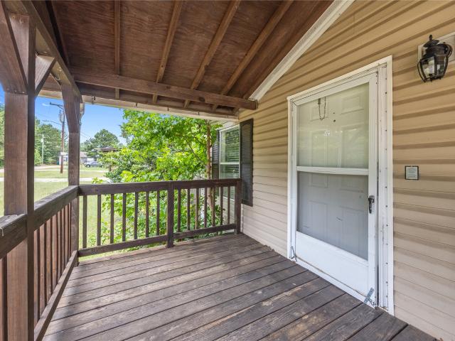9642 Live Oak Trail
