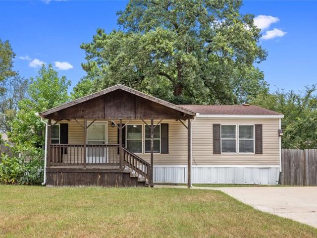 9642 Live Oak Trl, Willis, TX 77318