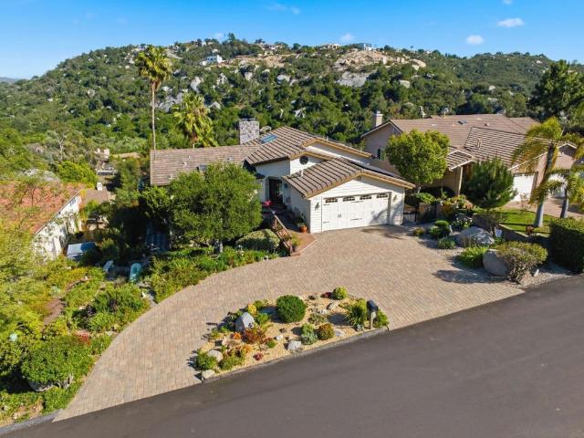 9643 Indian Creek