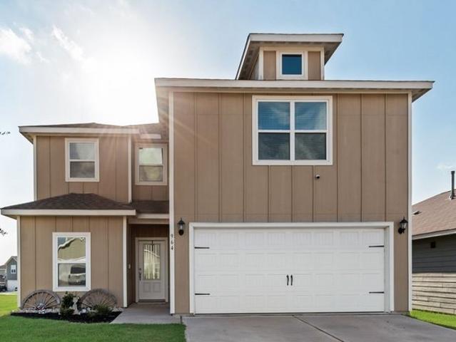 964 American Flyer Blvd, Fort Worth, TX 76108