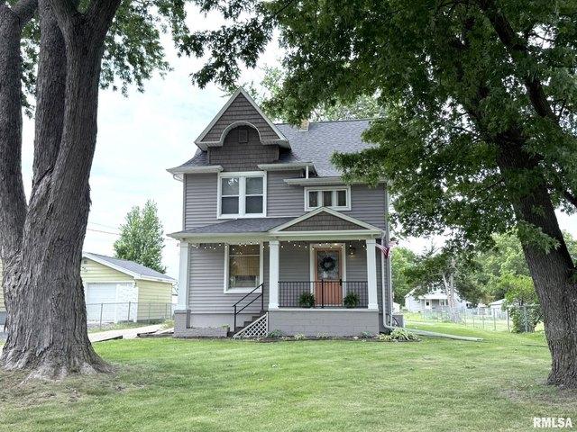 964 Pine St, Galesburg, IL 61401