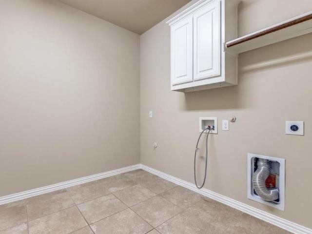 9650 Amberwoods Lane