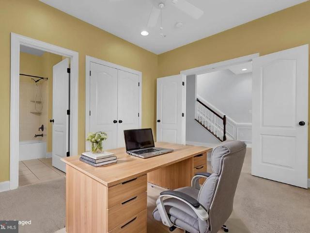 9651 Bothwell Lane