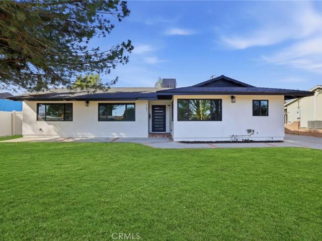 9651 Comanche Ave, Chatsworth, CA 91311 | MLS #SR26085 | Compass
