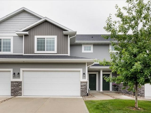 9651 Turnpoint Dr, West Des Moines, IA 50266