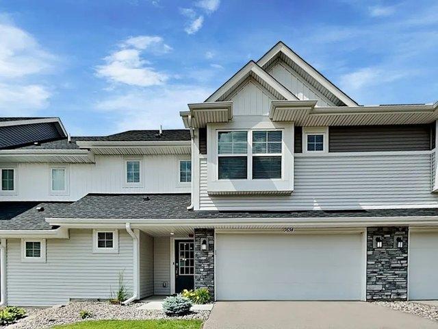 9653 Canter Ct, Victoria, MN 55386