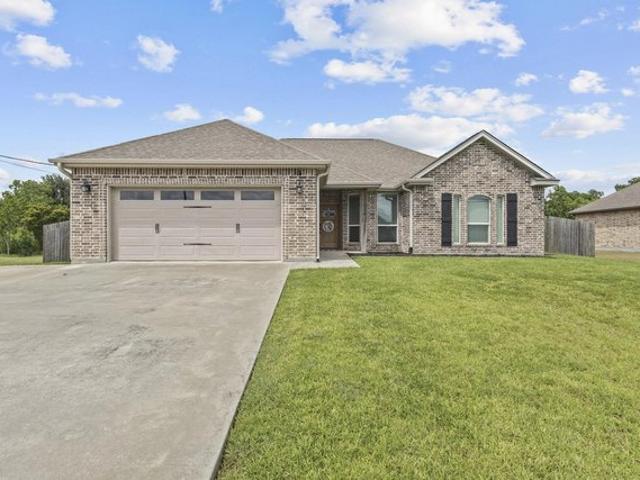 965 Amber Kay Ln, Bridge City, TX 77611