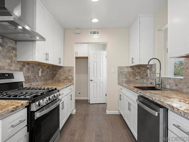 965 Alvin St, San Diego, CA 92114