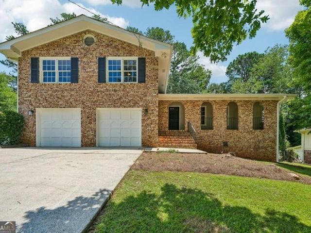 965 Dunstan Ln, Stone Mountain, GA 30083