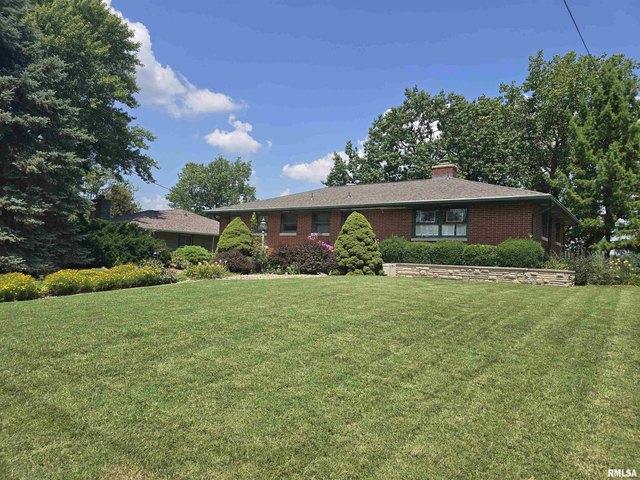 965 Edgewater Dr, North Pekin, IL 61554