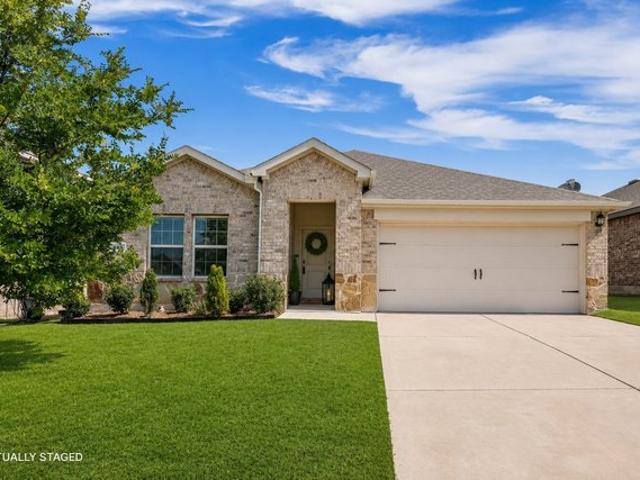 965 Fueller Dr, Aubrey, TX 76227