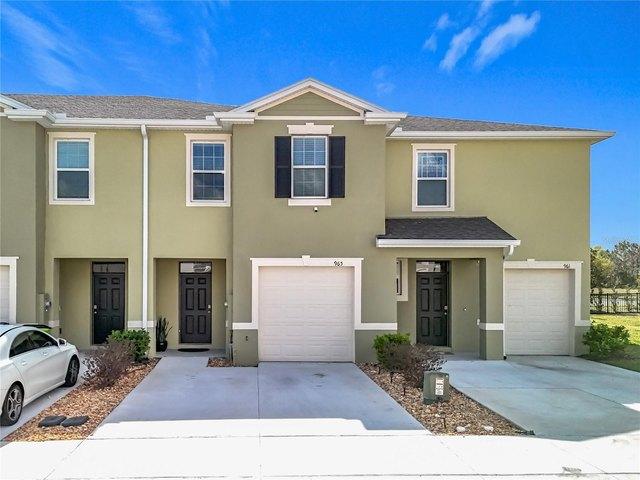 965 Lido Dr, Howey In The Hills, FL 34737
