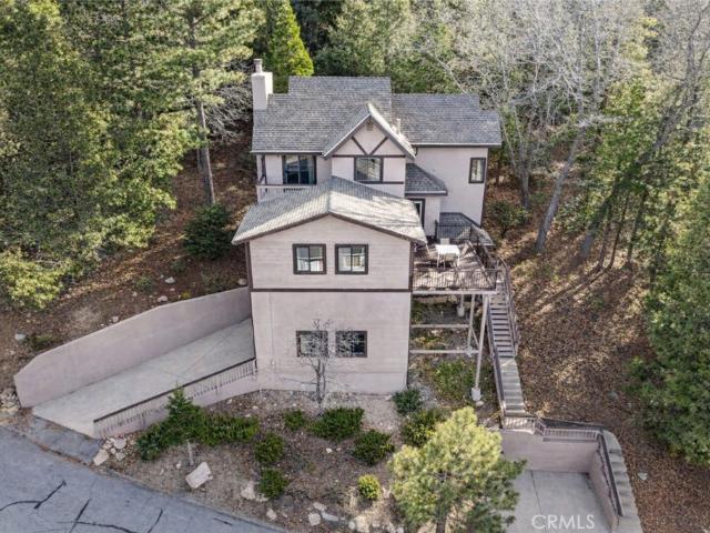 965 Sandalwood Dr, Lake Arrowhead, CA 92352 | MLS #IG26101 | Compass