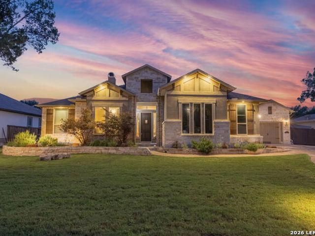 965 Woodland Oaks